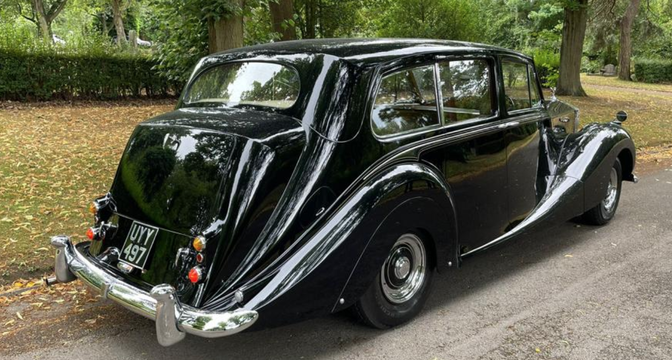 FUNERAL VEHICLES - Dean Harper Funeral Directors and Stonemasons Ltd ...